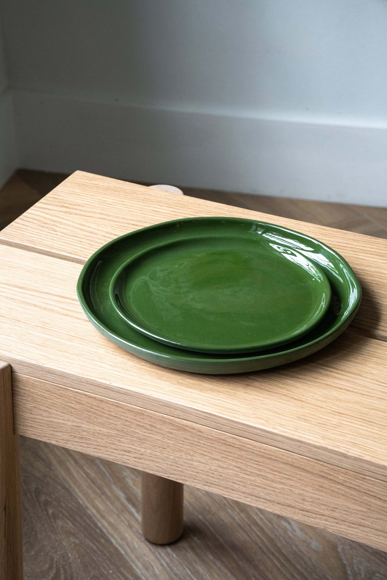 Handmade Porcelain Dinner Plates. Green – CREATING COMFORT